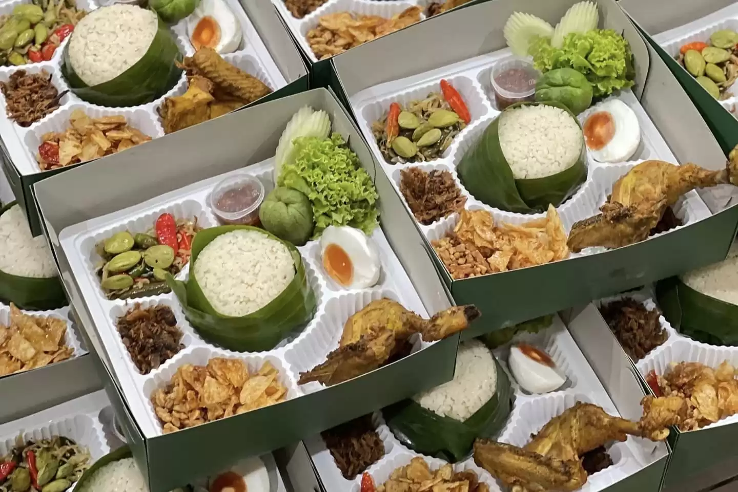 Vendor Nasi Kotak Manado dan Catering