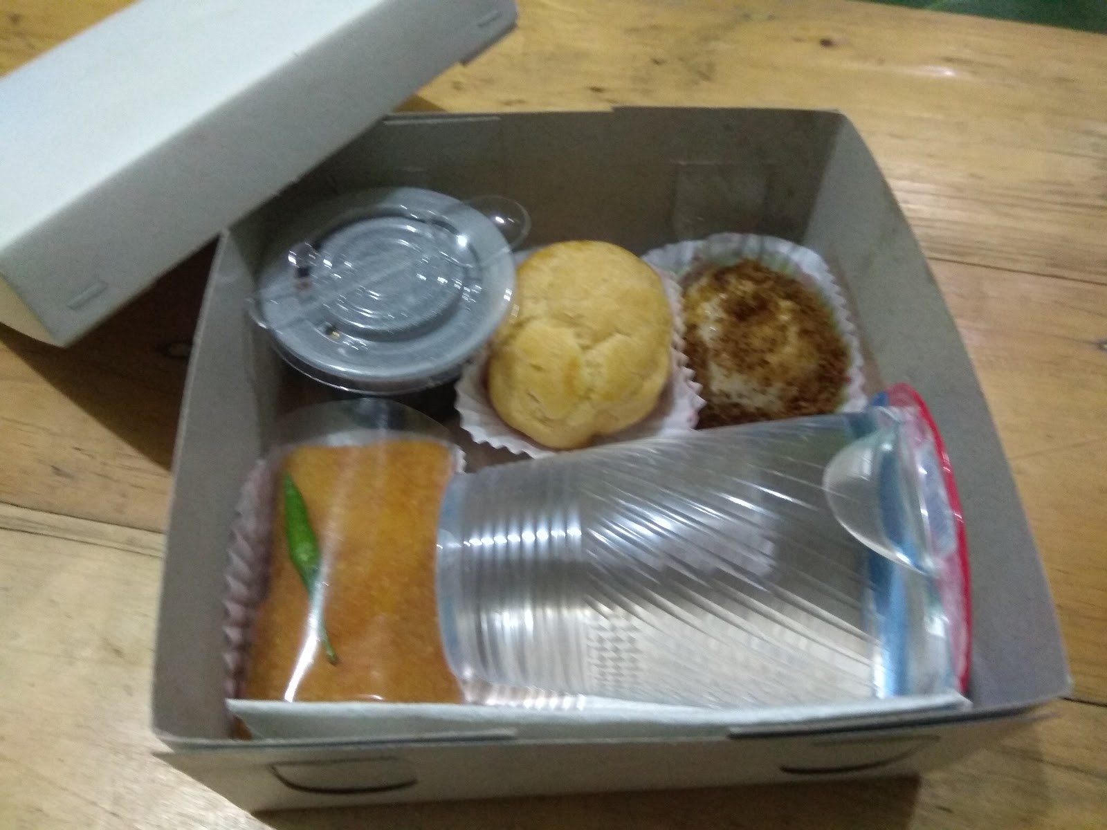 Telp/WA 0811.4332.159 Jasa Paket Catering Snack Box Mahasiswa Unsrat di Manado - CATERING MANADO #1